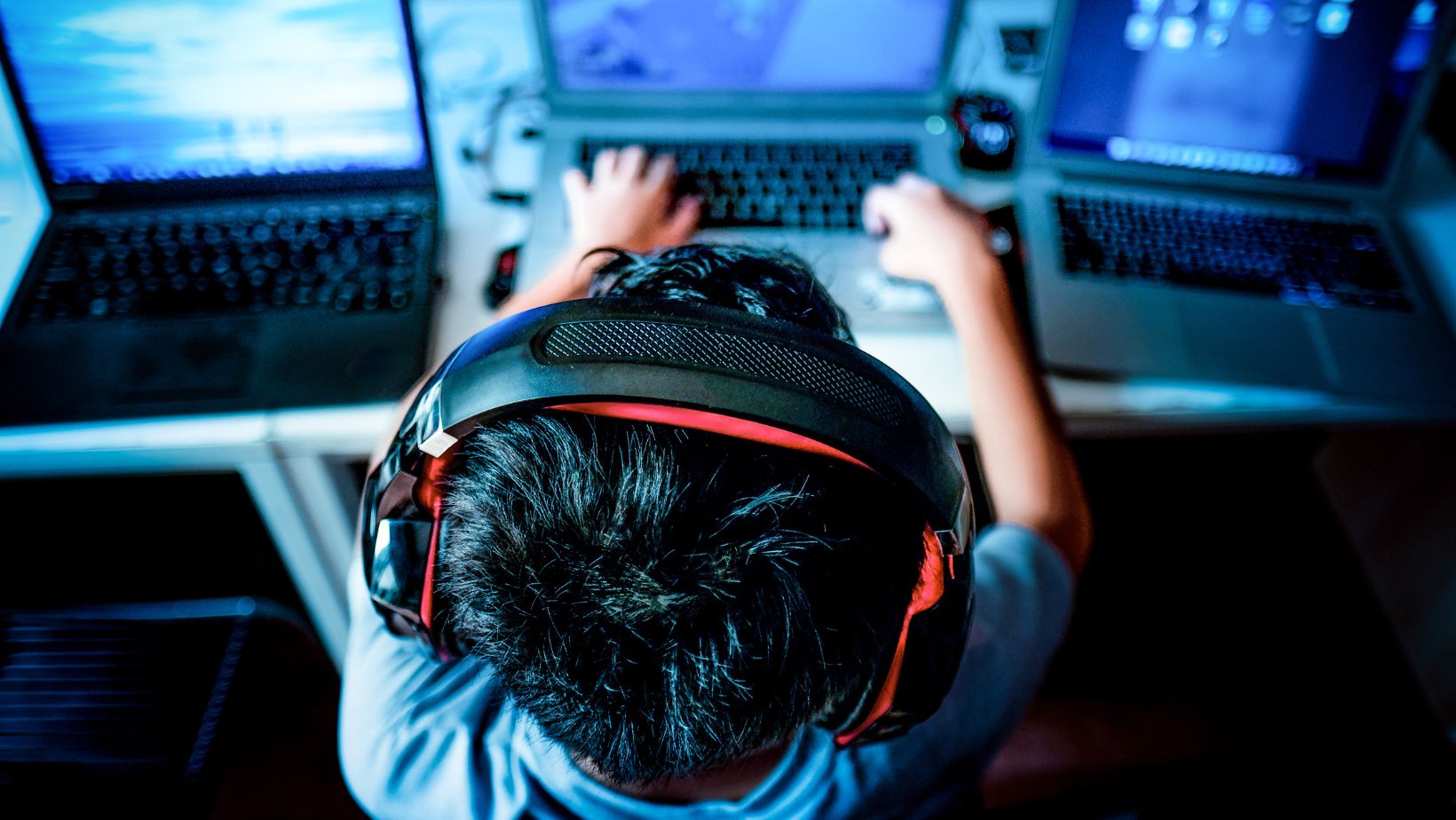 Gaming Across Platforms: Console vs Mobile and the Evolution of Genre ...